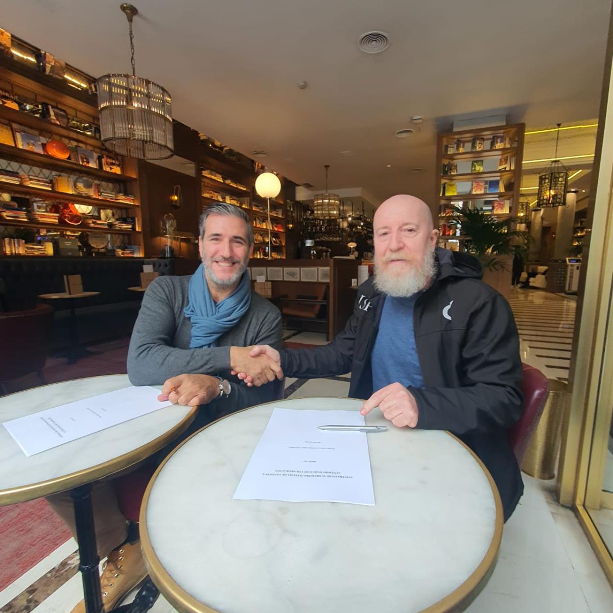 Paddeo Sports e ISPT formalizan su acuerdo de colaboración - Cluster Pádel